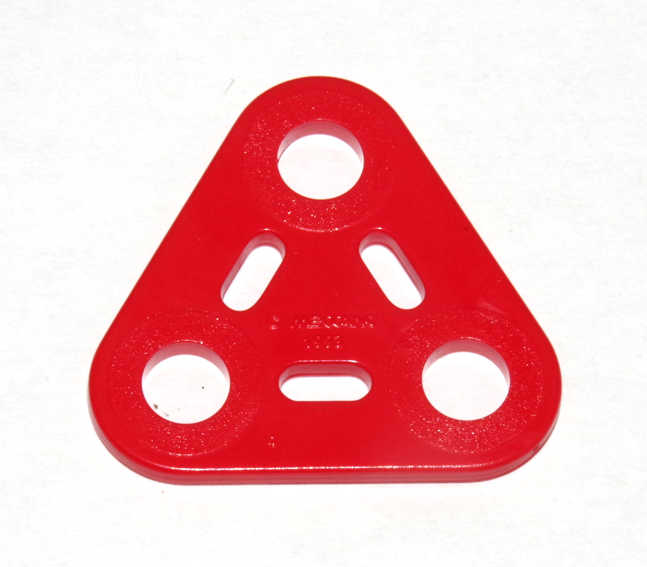 A922 Triangular Plate 2x2x2 Red Plastic Original